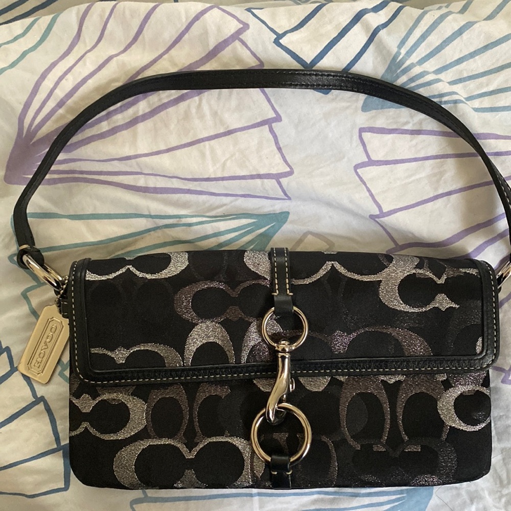 Coach Lurex Classic Logo Black And Silver Shoulder Ba… - Gem